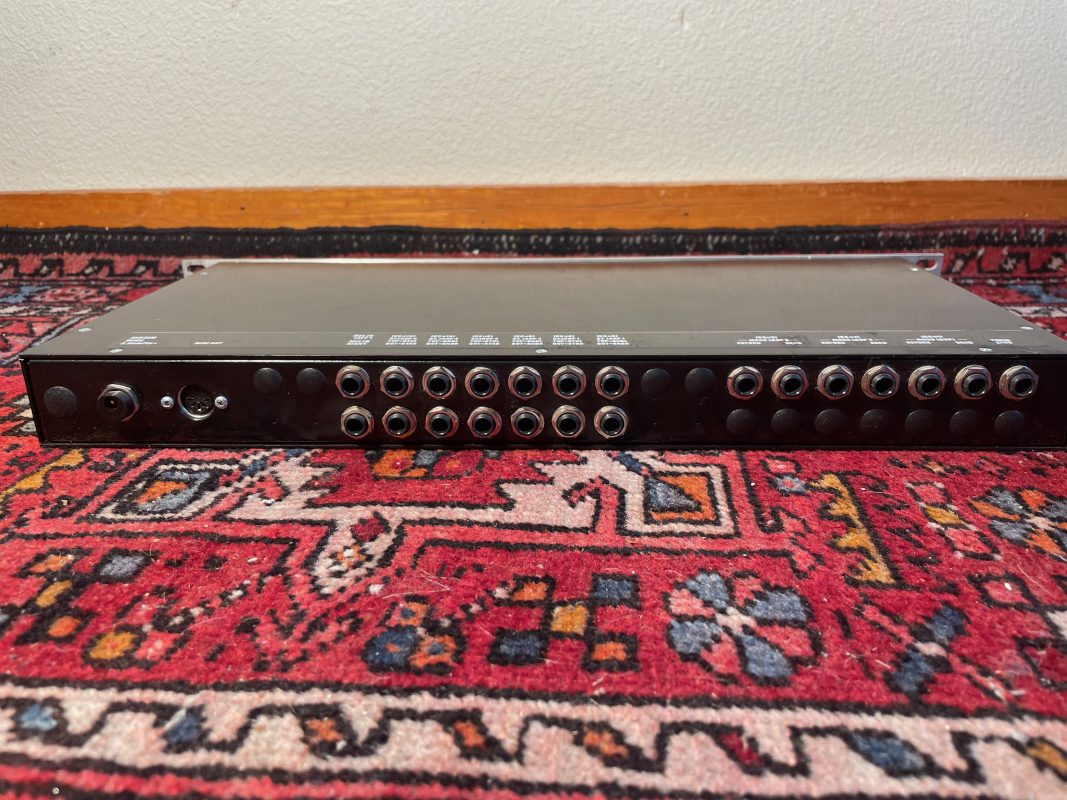 CAE Bradshaw - Rack - Pedalboard - Switching System - RS-10 - Midi ...